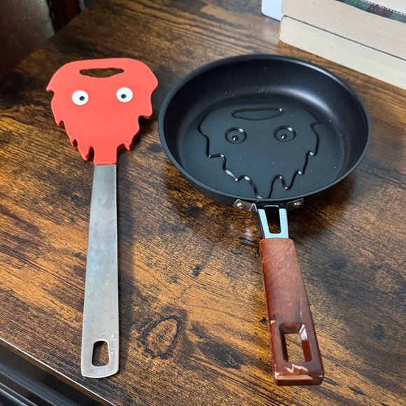 Howls Moving Castle | Kitchen | Calcifer Mini Pan And Spatula Pan Set ...
